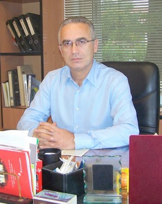 ΝΕΑ ΚΑΙ ΠΑΡΑΣΚΗΝΙΑ ΤΗΣ ΑΜΦΙΛΟΧΙΑΣ: ΟΤΑΝ ΧΤΥΠΑΕΙ ΤΟ ΤΗΛΕΦΩΝΩ.....